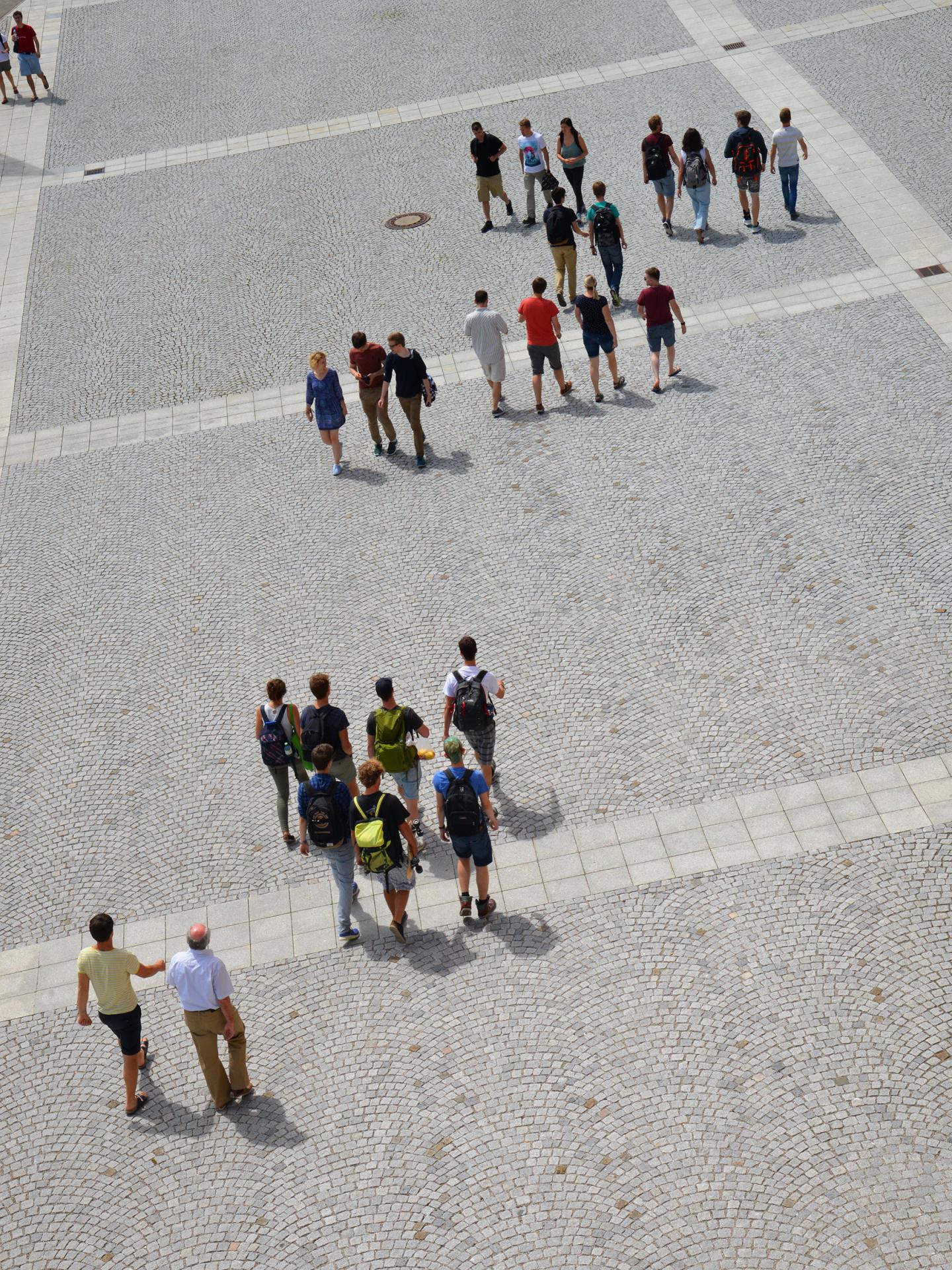 People Walking over a Square ( [IMAGE] | EurekAlert! Science News Releases