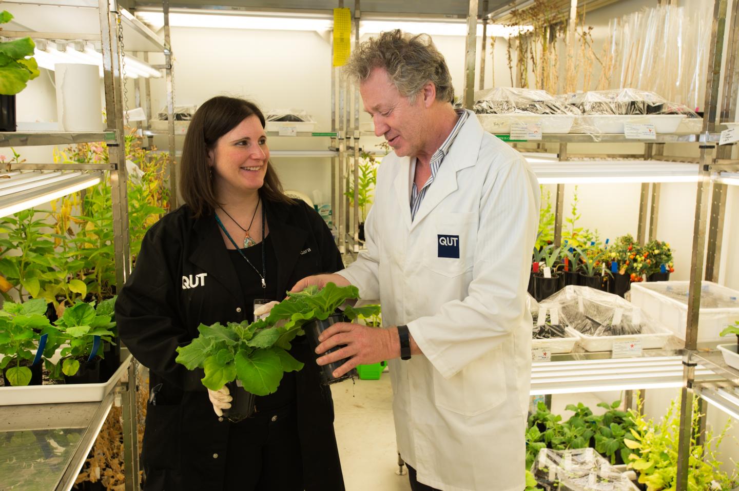 Dr. Cara Mortimer and Professo [IMAGE] | EurekAlert! Science News Releases