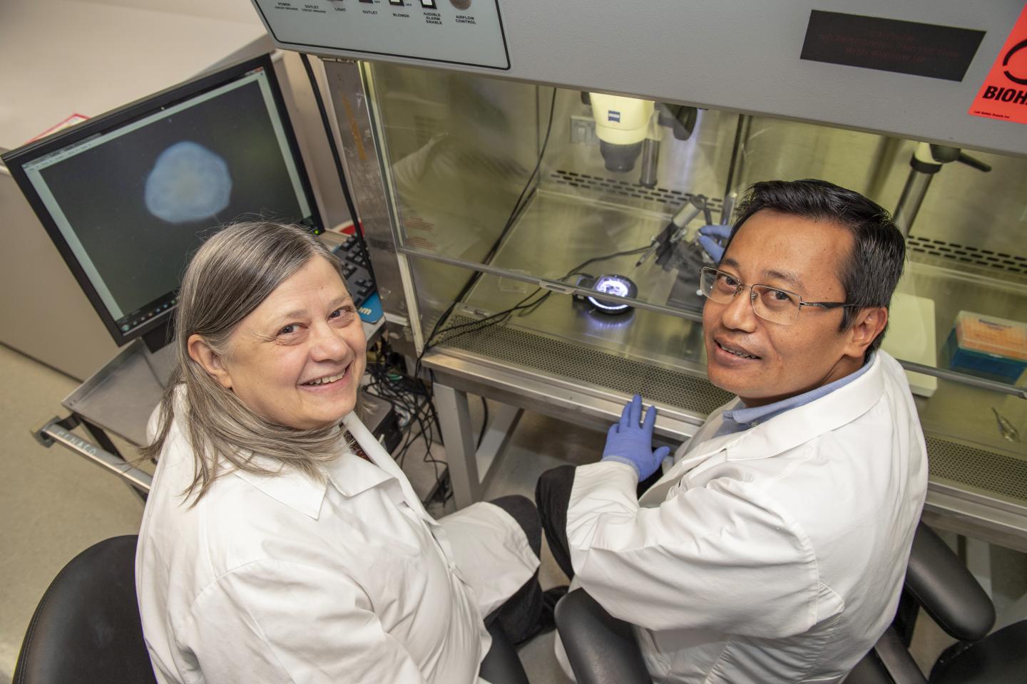 Alison Weiss, PhD, and Suman P [IMAGE] | EurekAlert! Science News Releases