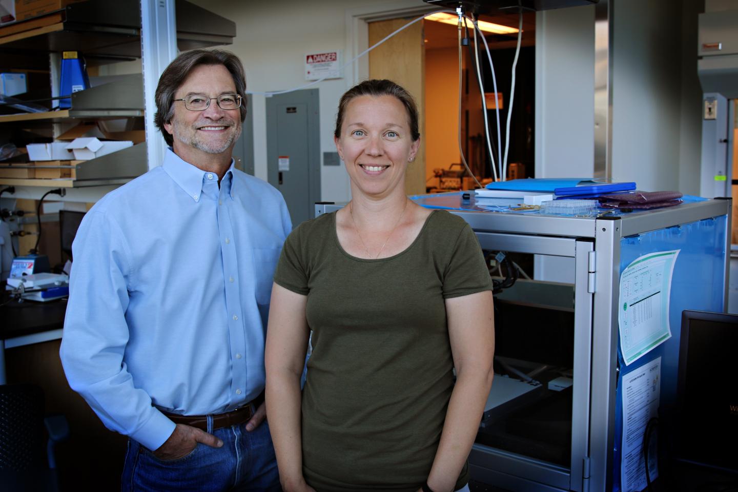 Marc Porter and Jennifer Grang [IMAGE] | EurekAlert! Science News Releases