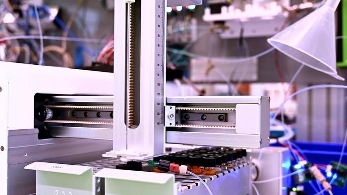 Robotic needle 2 [IMAGE] | EurekAlert! Science News Releases