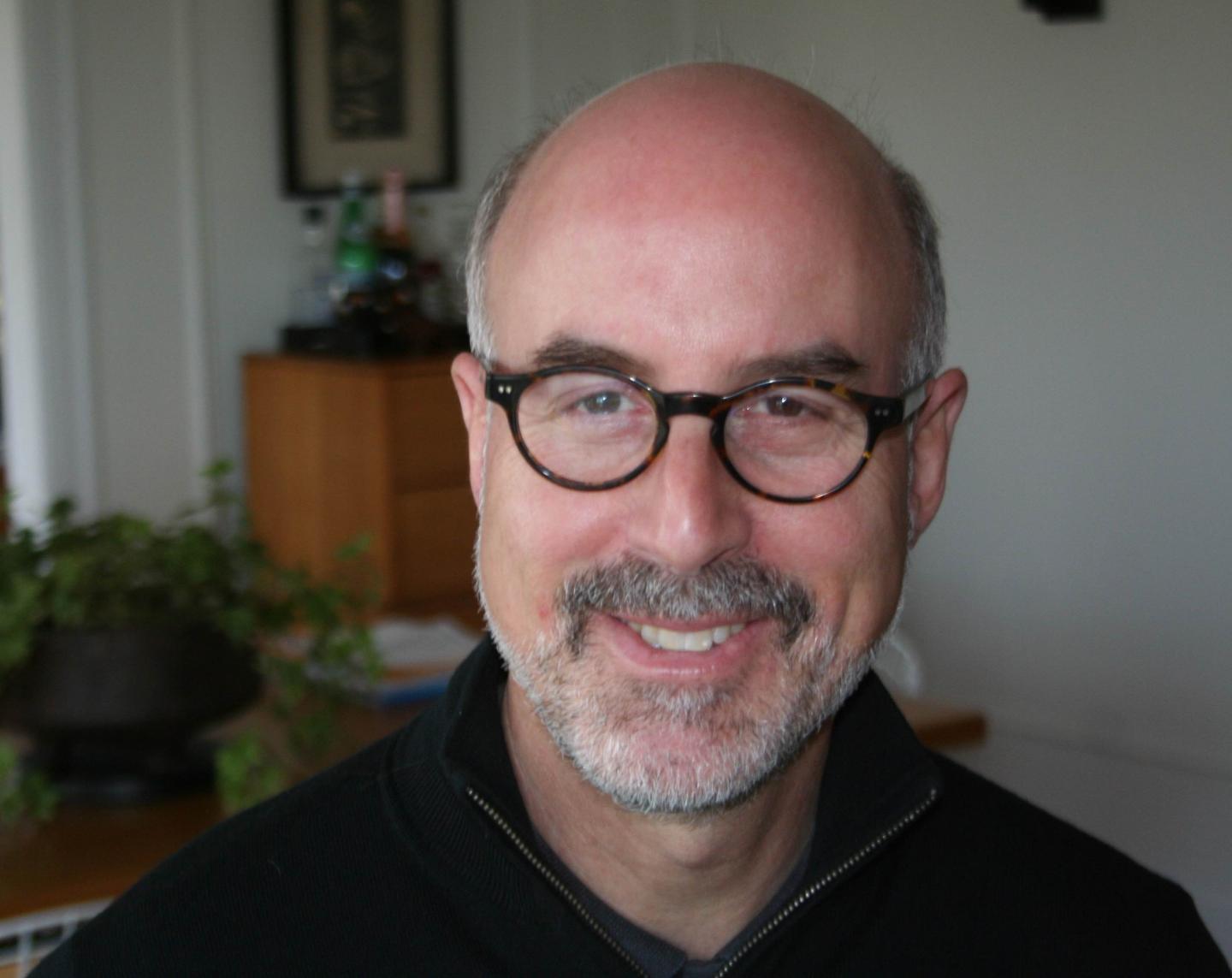 Josh Frieman [IMAGE] | EurekAlert! Science News Releases