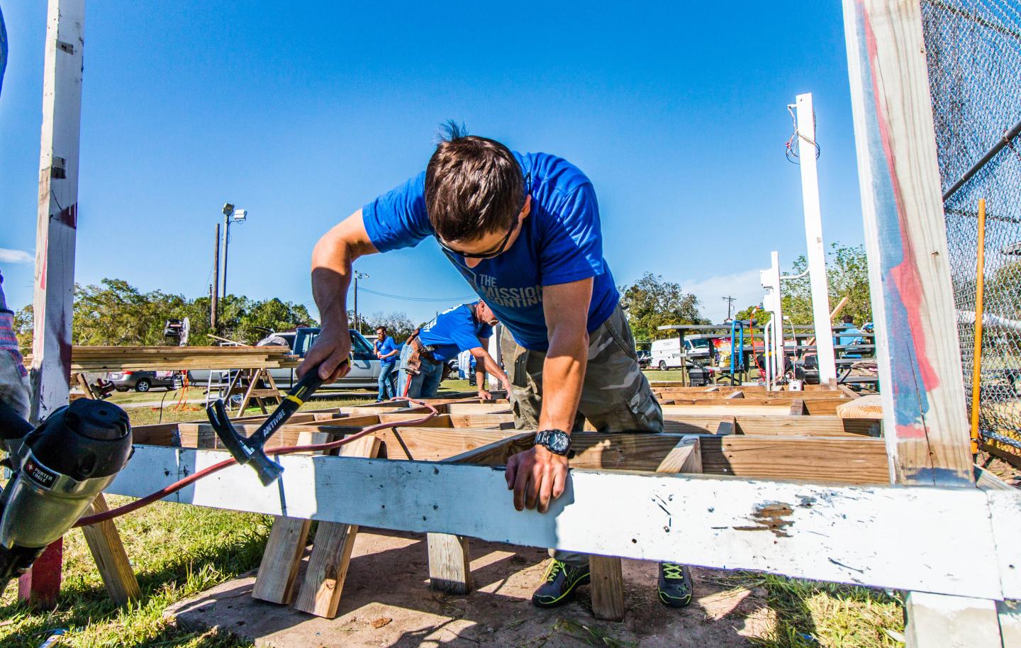 Volunteering eases veterans' transition to ci | EurekAlert!