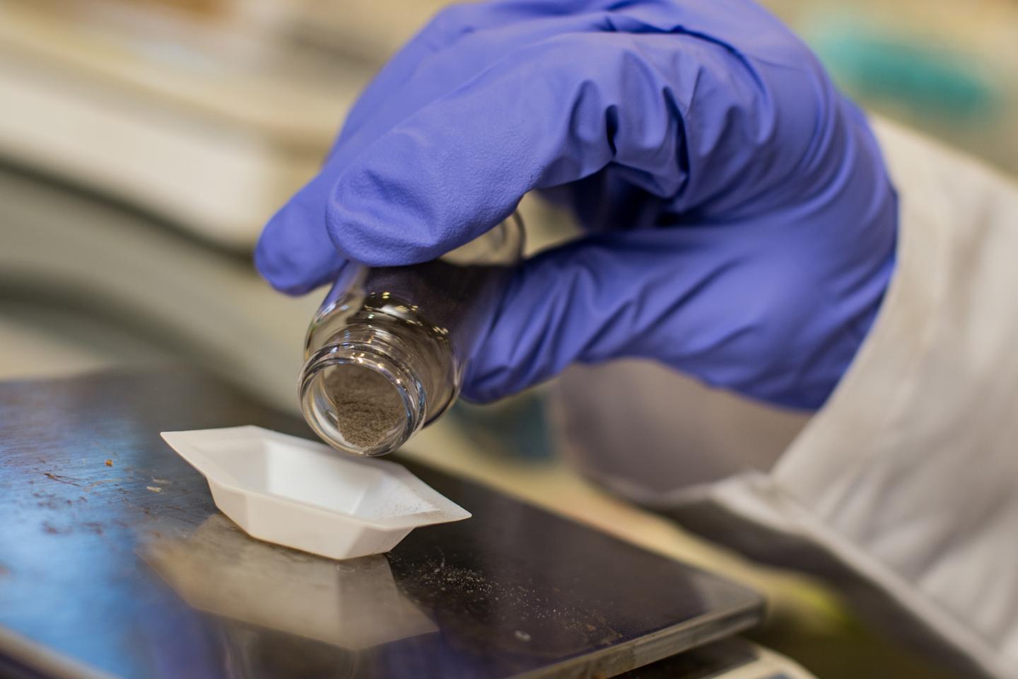 Rice University's Indium-palla [IMAGE] | EurekAlert! Science News Releases