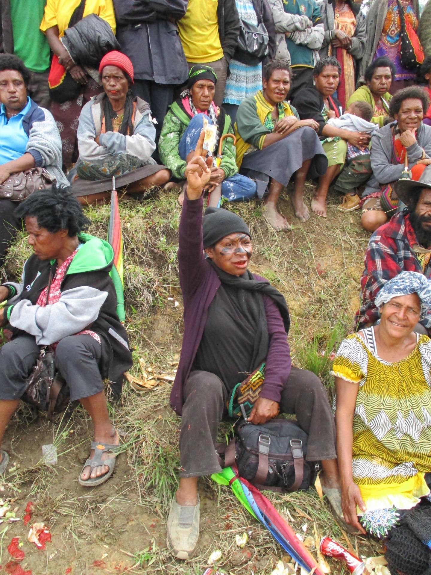 Sharing Testimony [IMAGE] | EurekAlert! Science News Releases