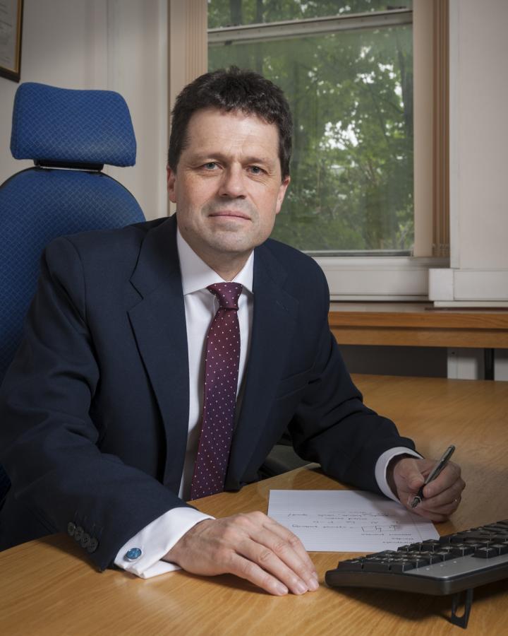 University of Liverpool Professor awarded 201 | EurekAlert!