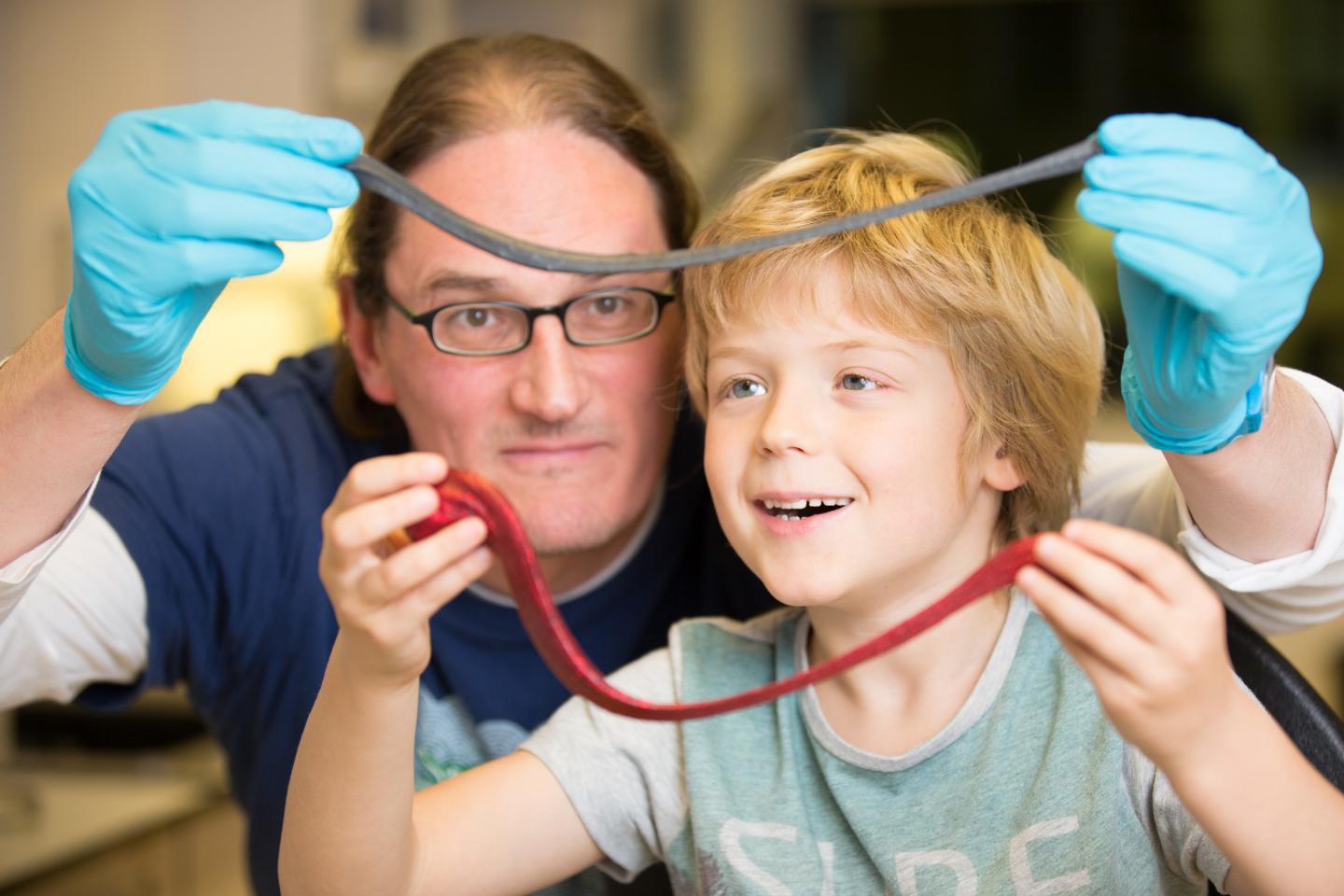 Graphene-infused Silly Putty Detects Human Re | EurekAlert!