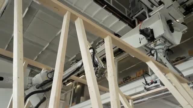 Robotic collaboration in timber construction | EurekAlert!