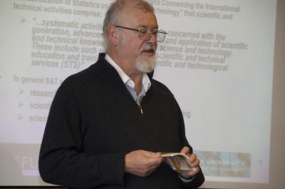 Adam Holbrook, Simon Fraser Un [IMAGE] | EurekAlert! Science News Releases