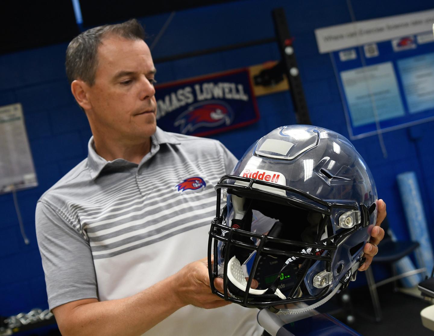 UMass Lowell Prof. Erik Swartz [IMAGE] | EurekAlert! Science News Releases