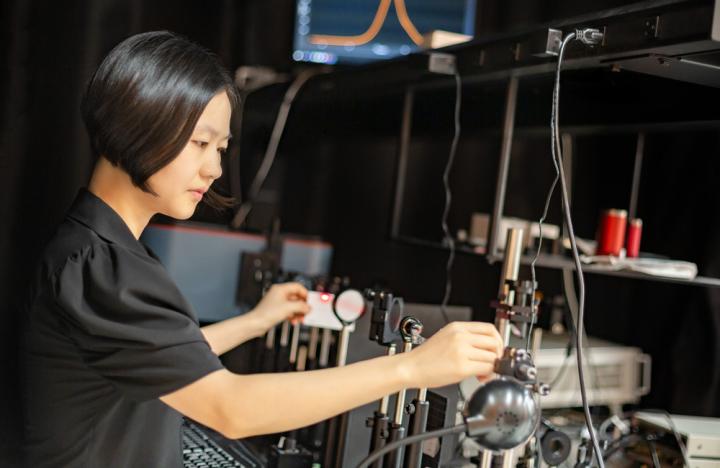 Dr. Qing Gu, University of Tex [IMAGE] | EurekAlert! Science News Releases