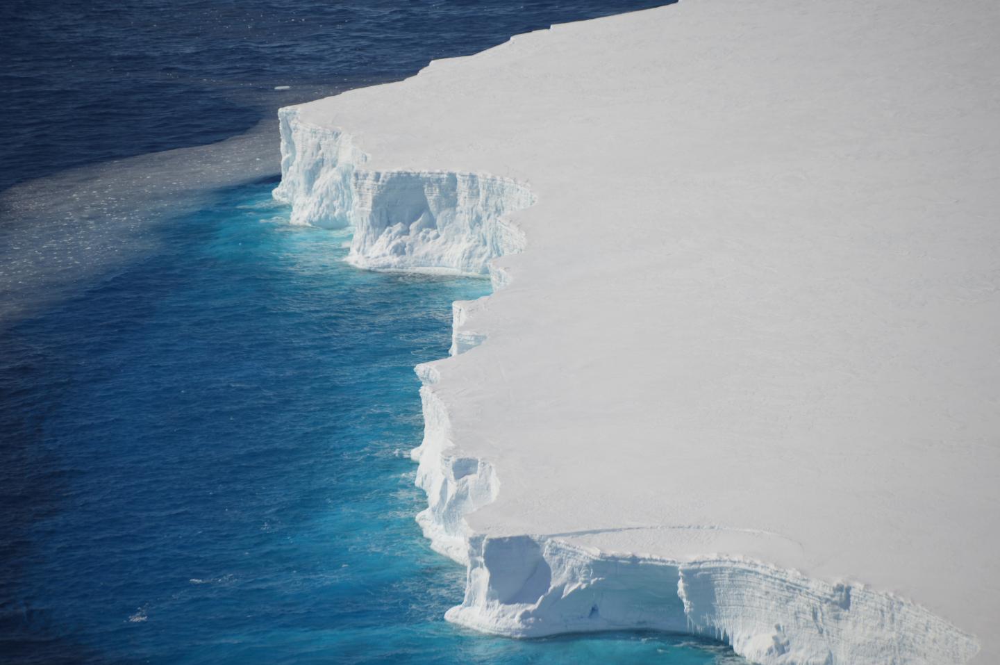 Water Channels Beneath Ice Shelves Responsibl | EurekAlert!