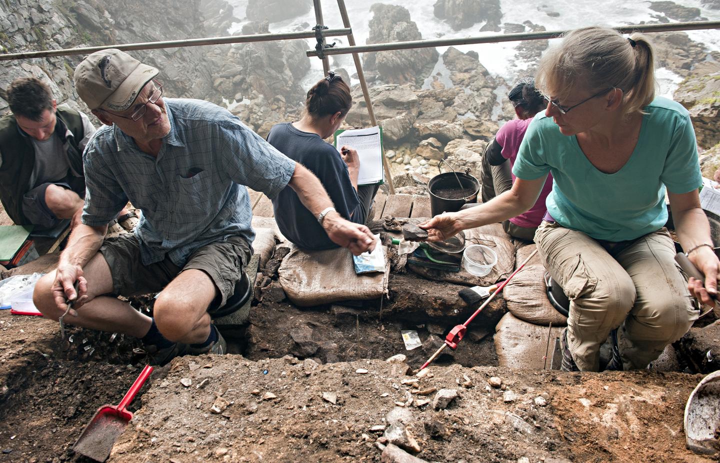 Interior of Klipdrift Complex [IMAGE] | EurekAlert! Science News Releases