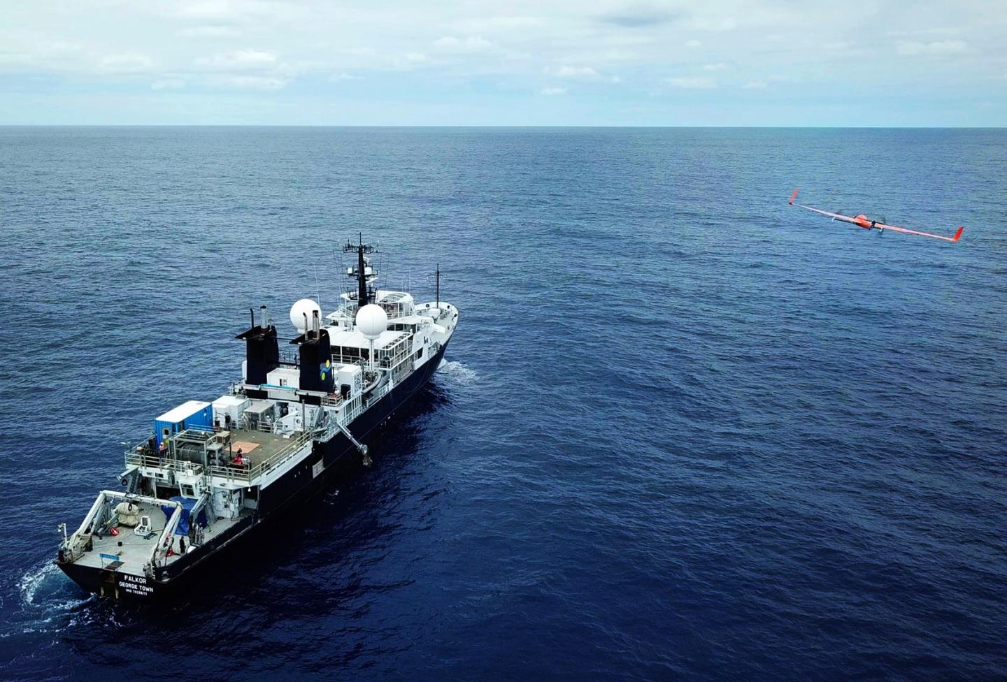 Falkor and Flightwave Edge UAV [IMAGE] | EurekAlert! Science News Releases