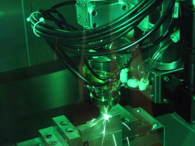 Laser deposition welding and milling in a sin | EurekAlert!