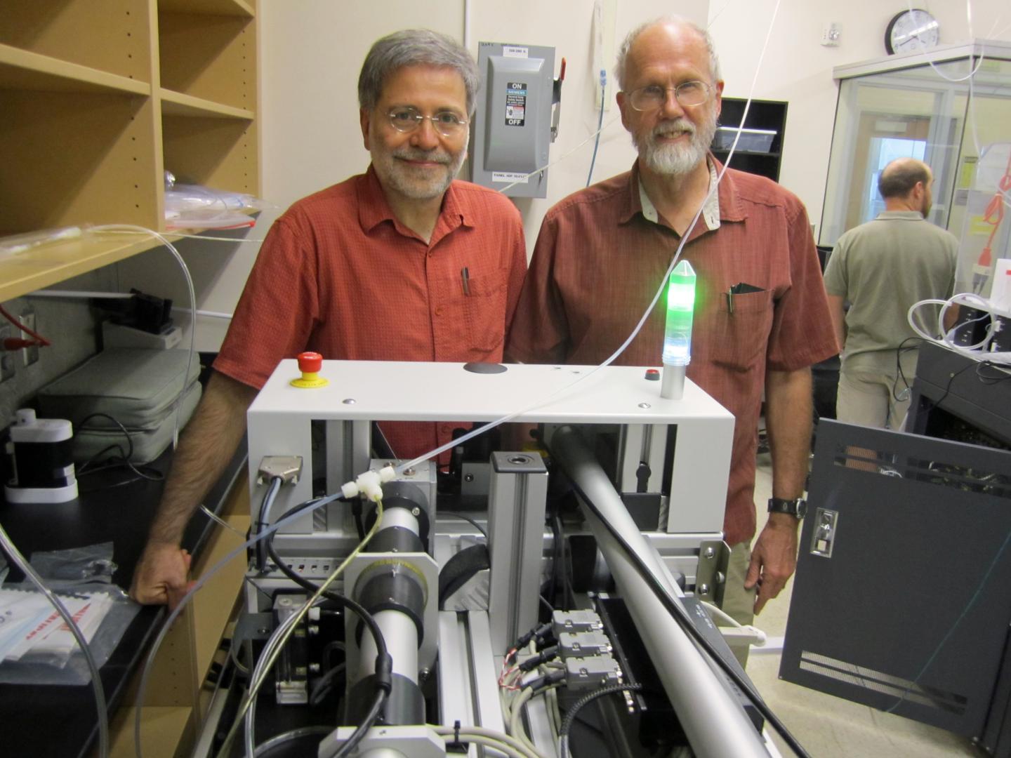 Diego Fernandez and Thure Cerl [IMAGE] | EurekAlert! Science News Releases