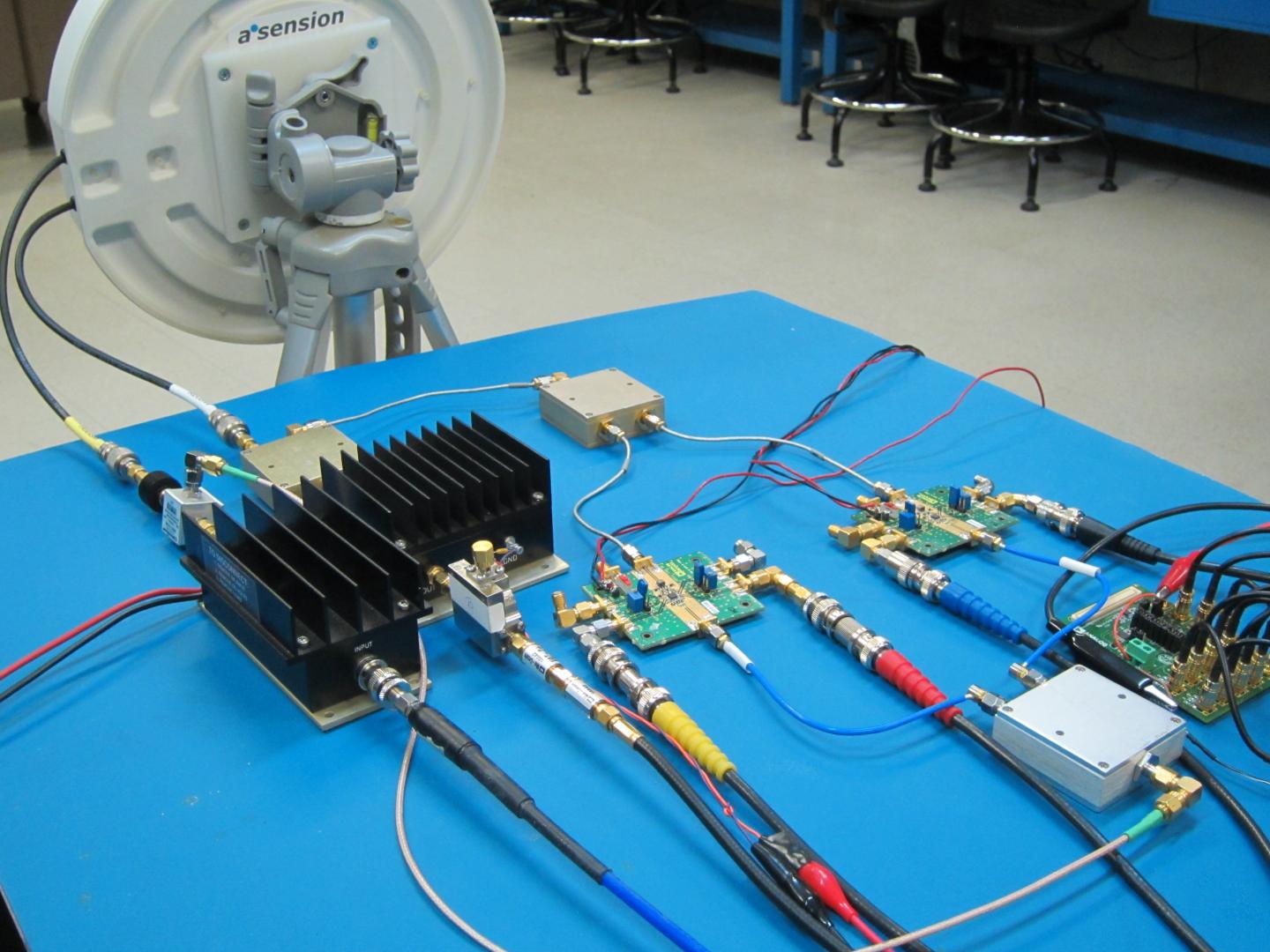 Testing Full Duplex Radios [IMAGE] | EurekAlert! Science News Releases