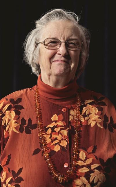 Arizona State's Ostrom wins Nobel Prize in Ec | EurekAlert!