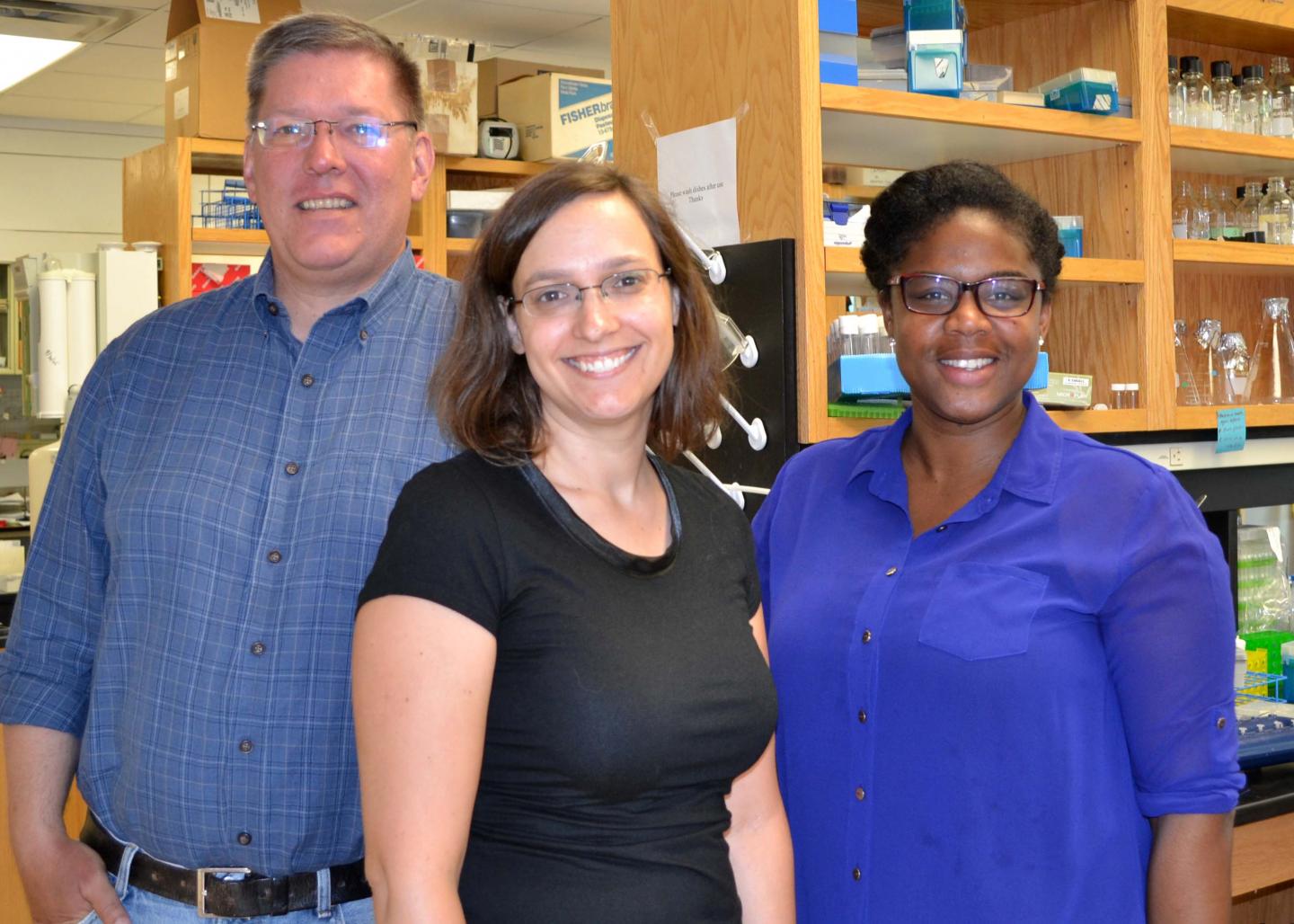 Troy Zars, Elizabeth King and [IMAGE] | EurekAlert! Science News Releases