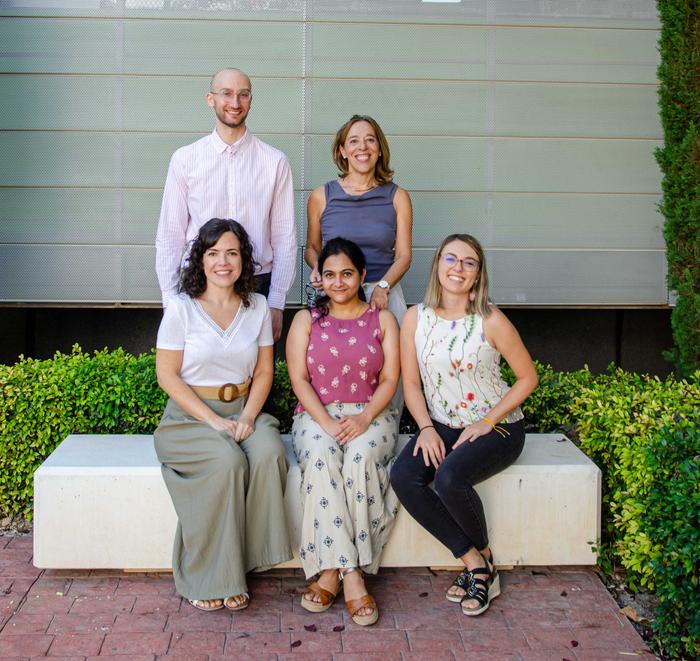 The team led by Professor Pére [IMAGE] | EurekAlert! Science News Releases