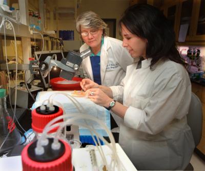 Drs. Jennifer Pollock and Anal [IMAGE] | EurekAlert! Science News Releases