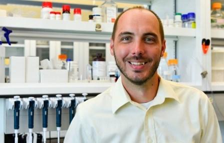 Daniel Davis, University of Mi [IMAGE] | EurekAlert! Science News Releases