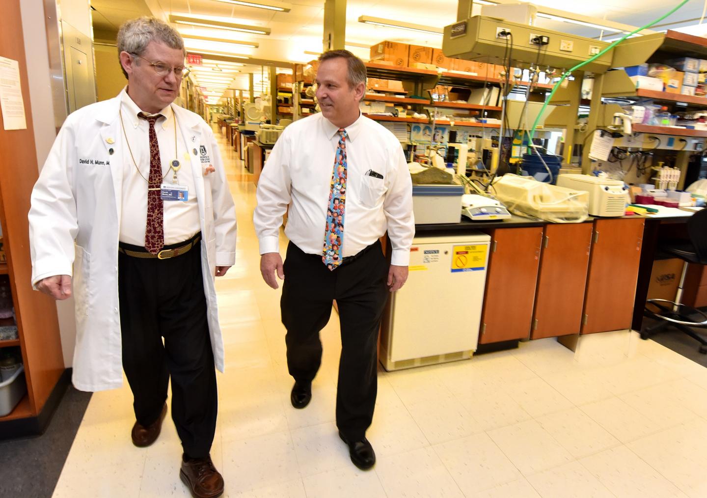 Drs. David Munn and Theodore J [IMAGE] | EurekAlert! Science News Releases