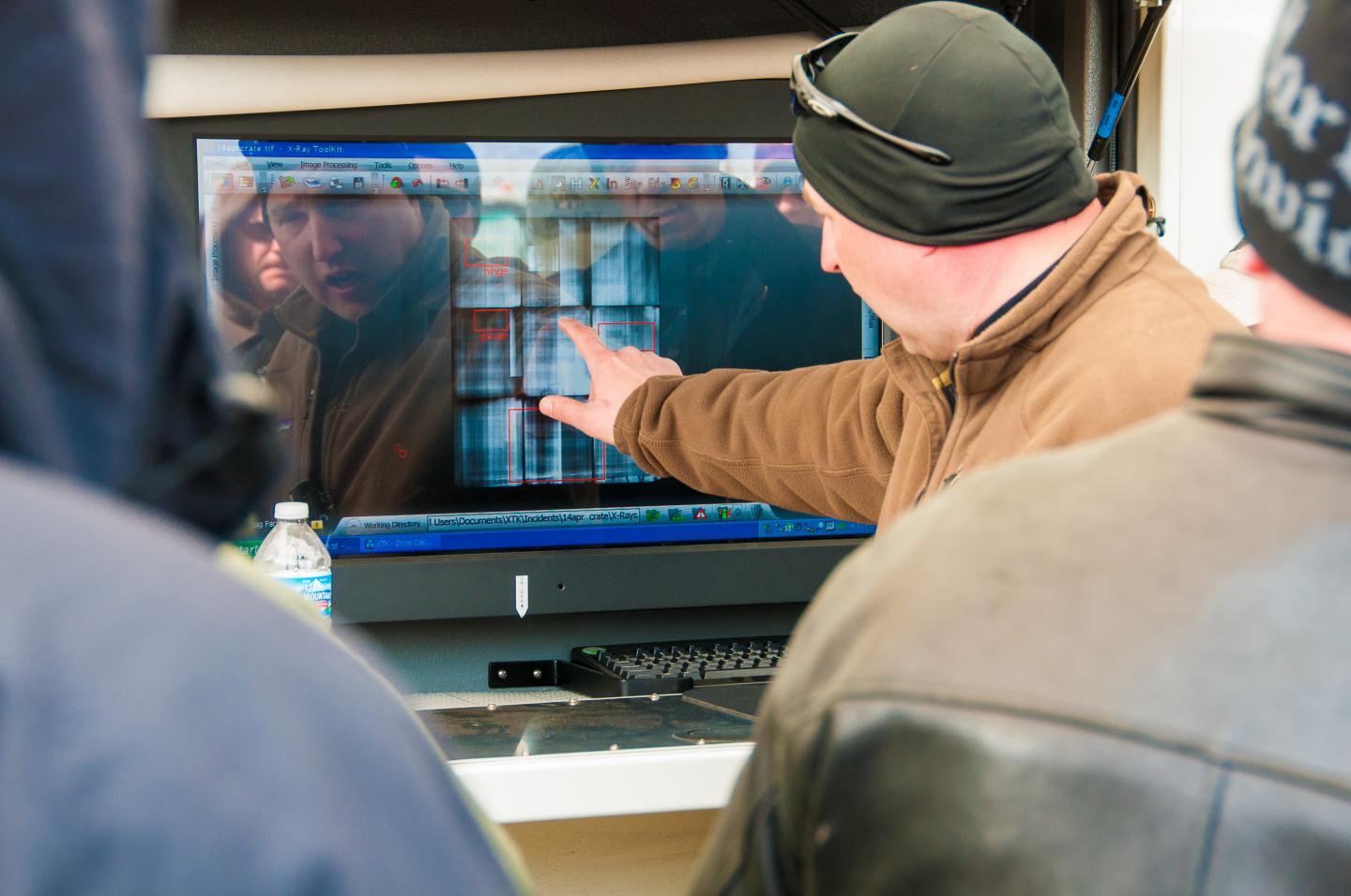 Bomb Techs Use XTK Software [IMAGE] | EurekAlert! Science News Releases