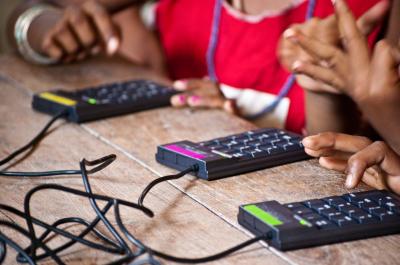 'One keypad per child' lets schoolchildren sh | EurekAlert!