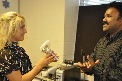 Singing for a Treatment [IMAGE] | EurekAlert! Science News Releases