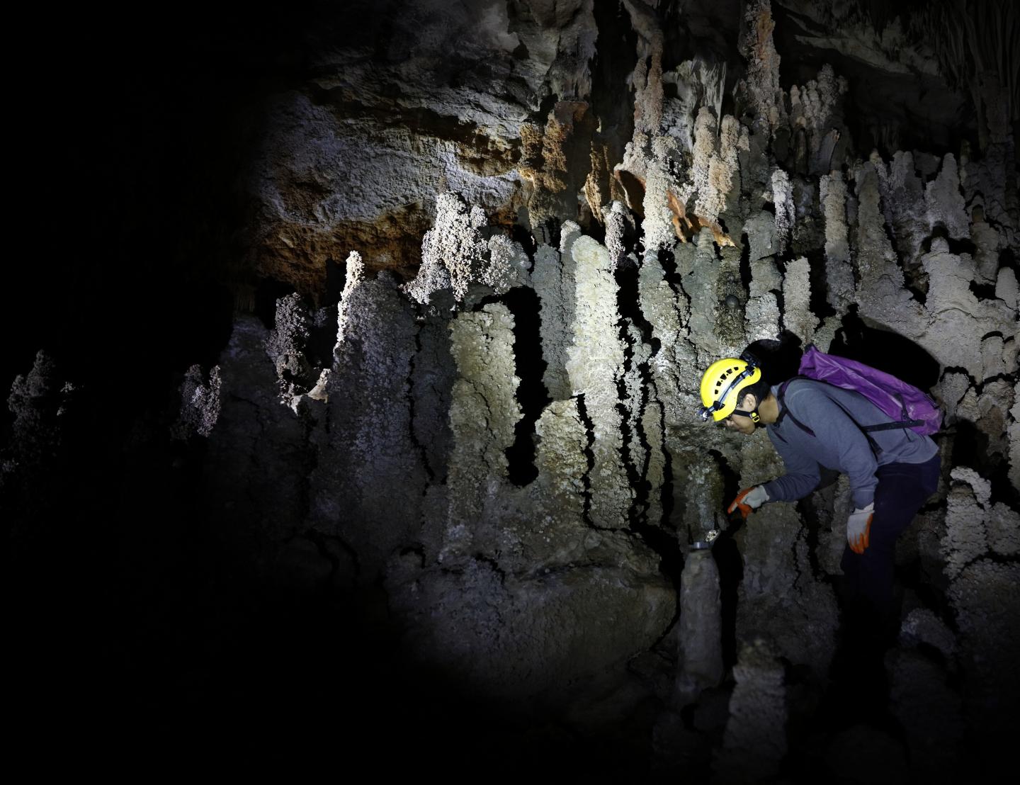 Stalagmites in Southern China [IMAGE] | EurekAlert! Science News Releases